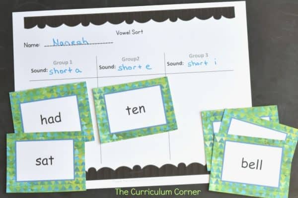 Short Vowel Sort Center - The Curriculum Corner 123